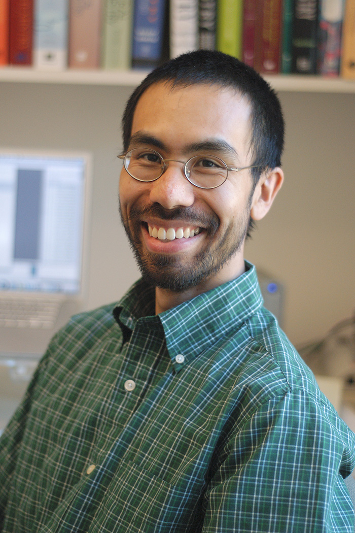 Simon Garcia | Kenyon College