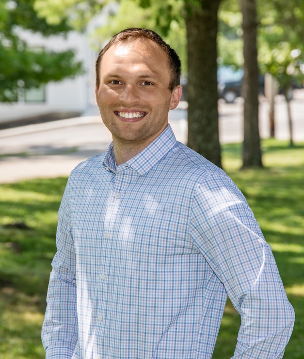 Lee Schott | Kenyon College