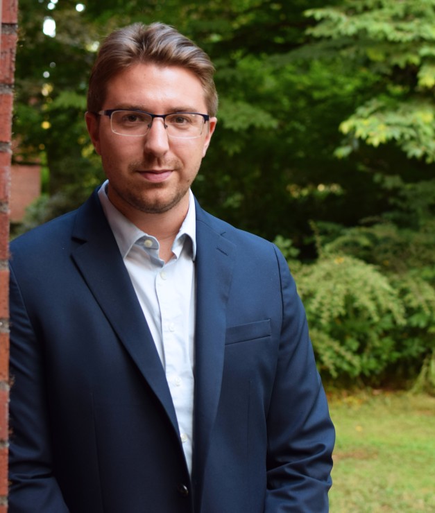 Nicholas Theis | Kenyon College