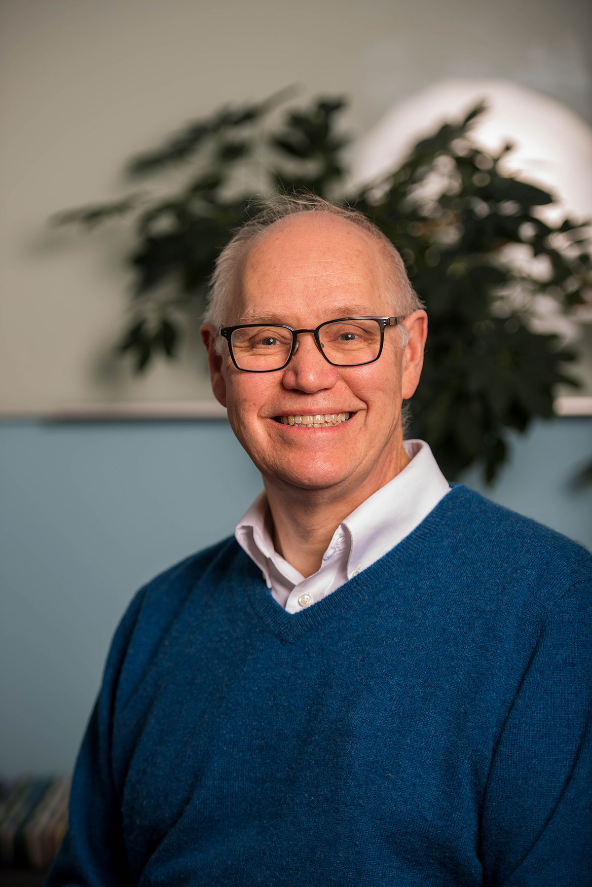 Vice President for Library and Information Services Ron Griggs to ...